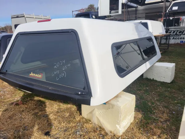 NEW OVERSTOCK JERACO MID-RISE TRUCK CAP 2020 CHEVROLET 2500 SILVERADO ...